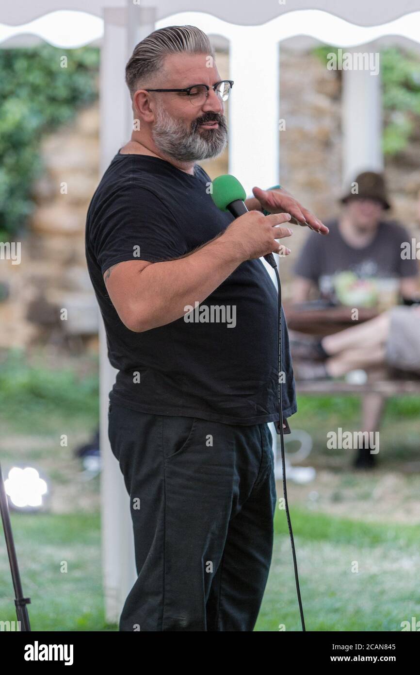 Northampton, UK. 06th Aug, 2020. Standup comedian Rich Wilson plays The ...