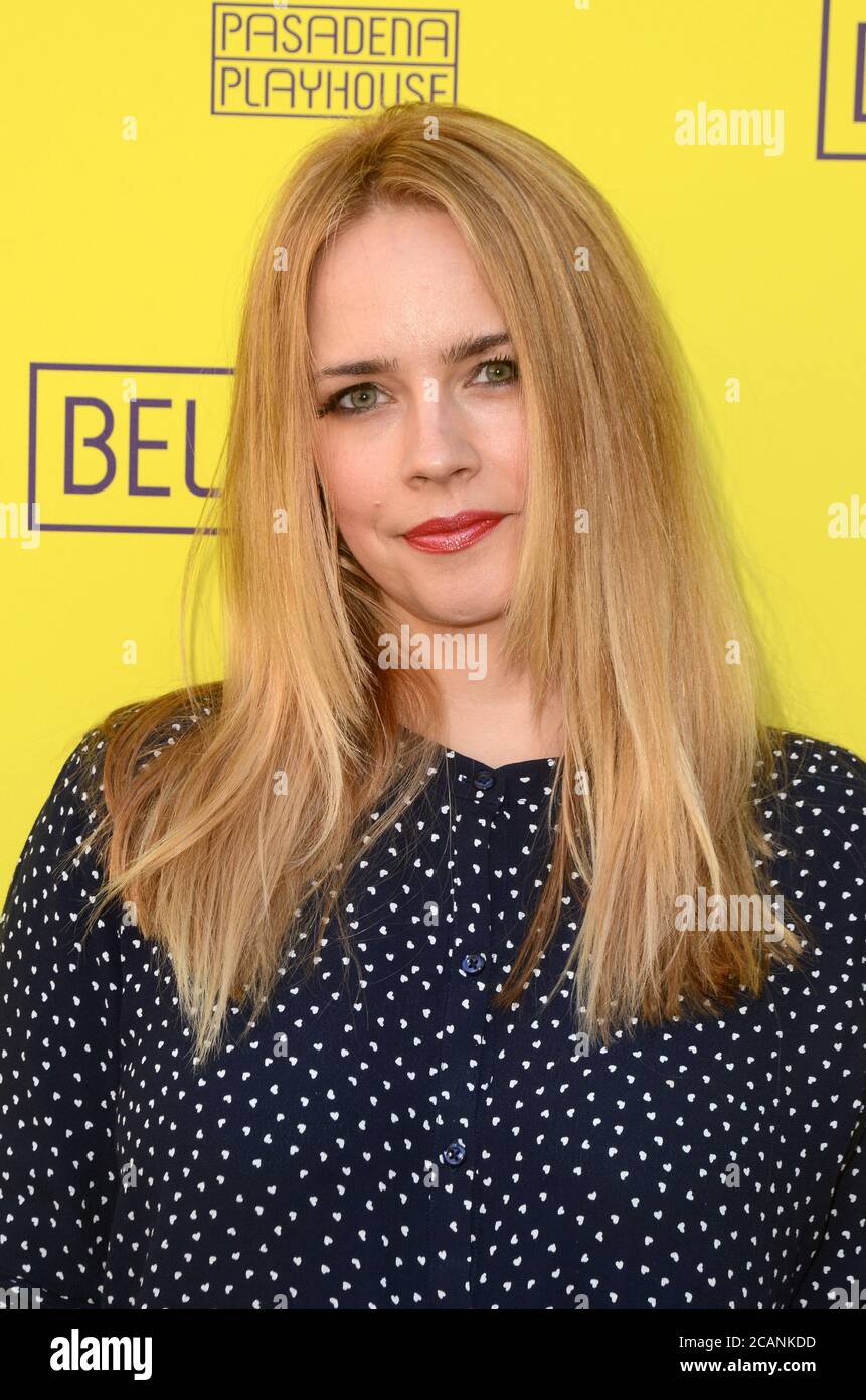 Jessica barth hi-res stock photography and images - Alamy