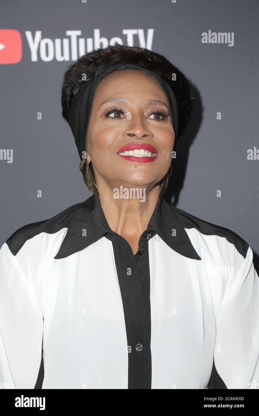 LOS ANGELES - NOV 10: Jenifer Lewis at the Black-ish 100th Episode ...