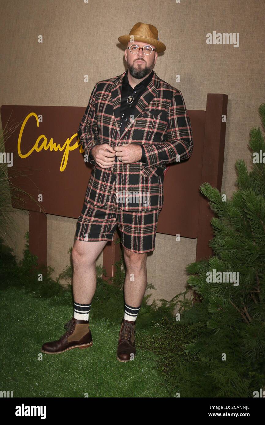 LOS ANGELES - OCT 10: Chris Sullivan at the "Camping" HBO Premiere ...