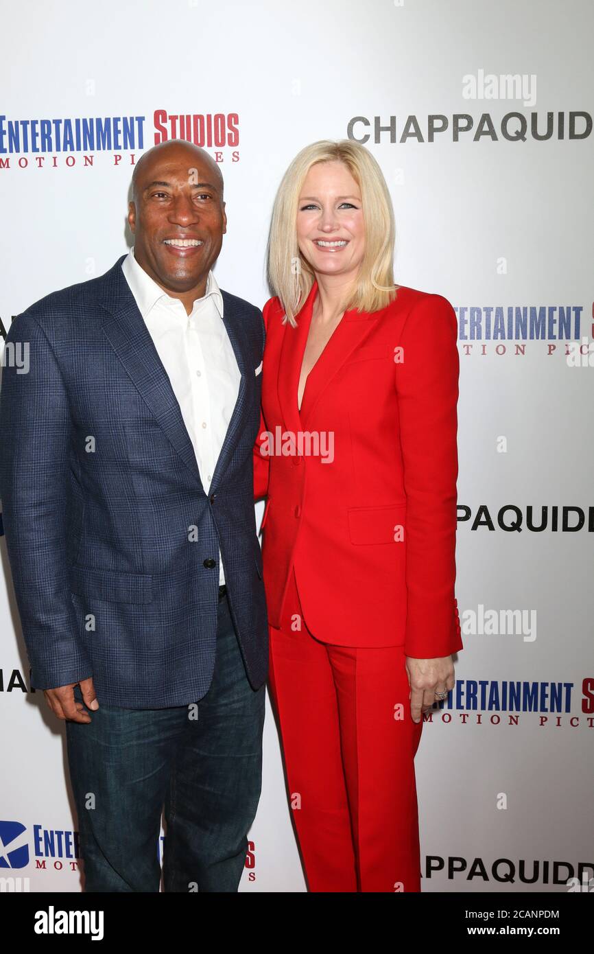 Byron allen jennifer lucas hi-res stock photography and images - Alamy