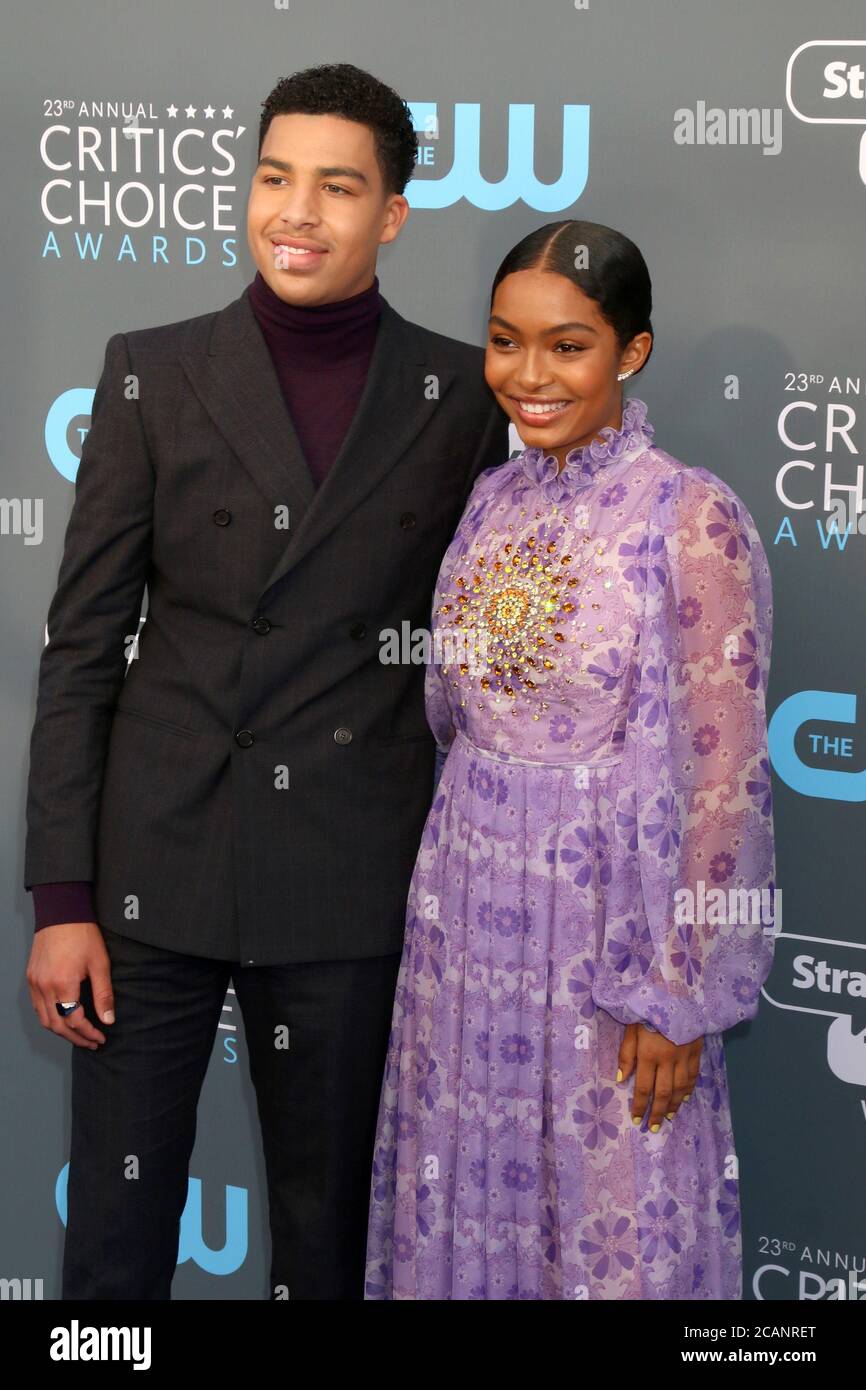 Yara shahidi and marcus scribner hi-res stock photography and images ...