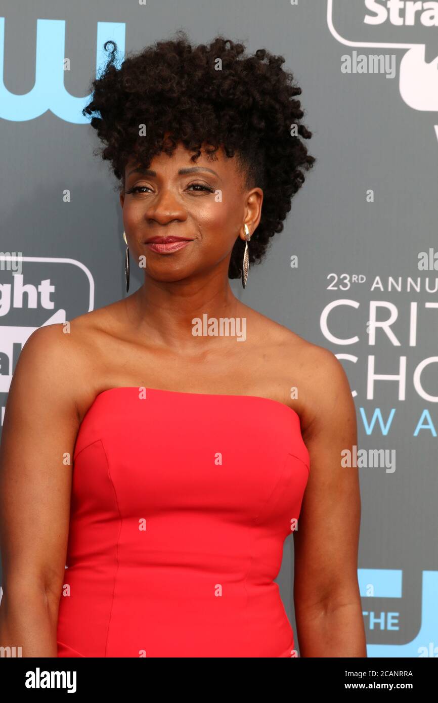 LOS ANGELES - JAN 11: Elisa Perry at the 23rd Annual Critics' Choice ...