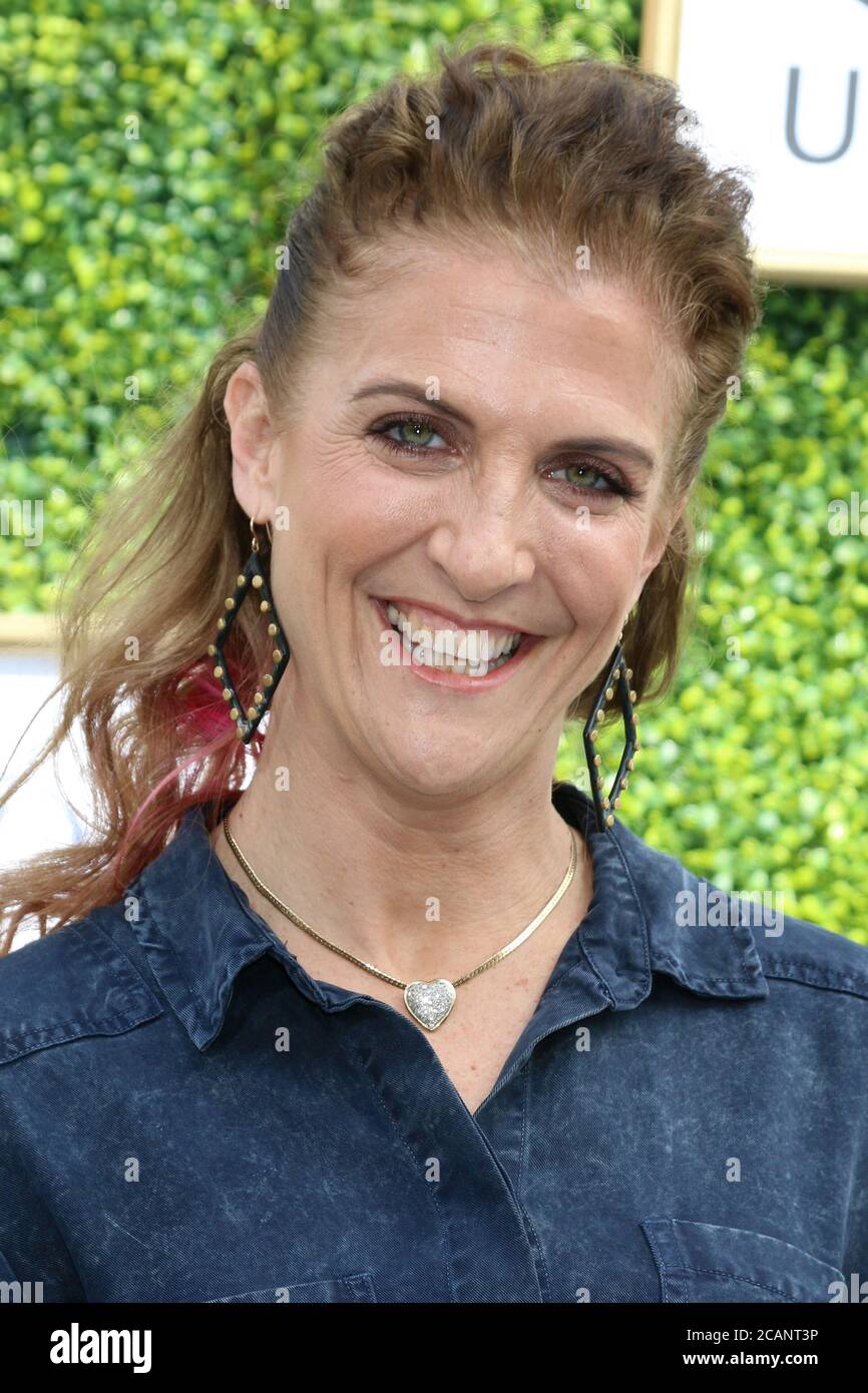 LOS ANGELES - OCT 14: Jennie Snyder Urman at the CW Network's Fall ...