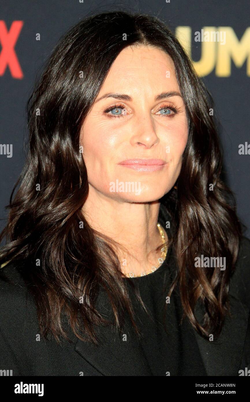 LOS ANGELES - DEC 6: Courtenay Cox at the "Dumplin'" Premiere at the ...