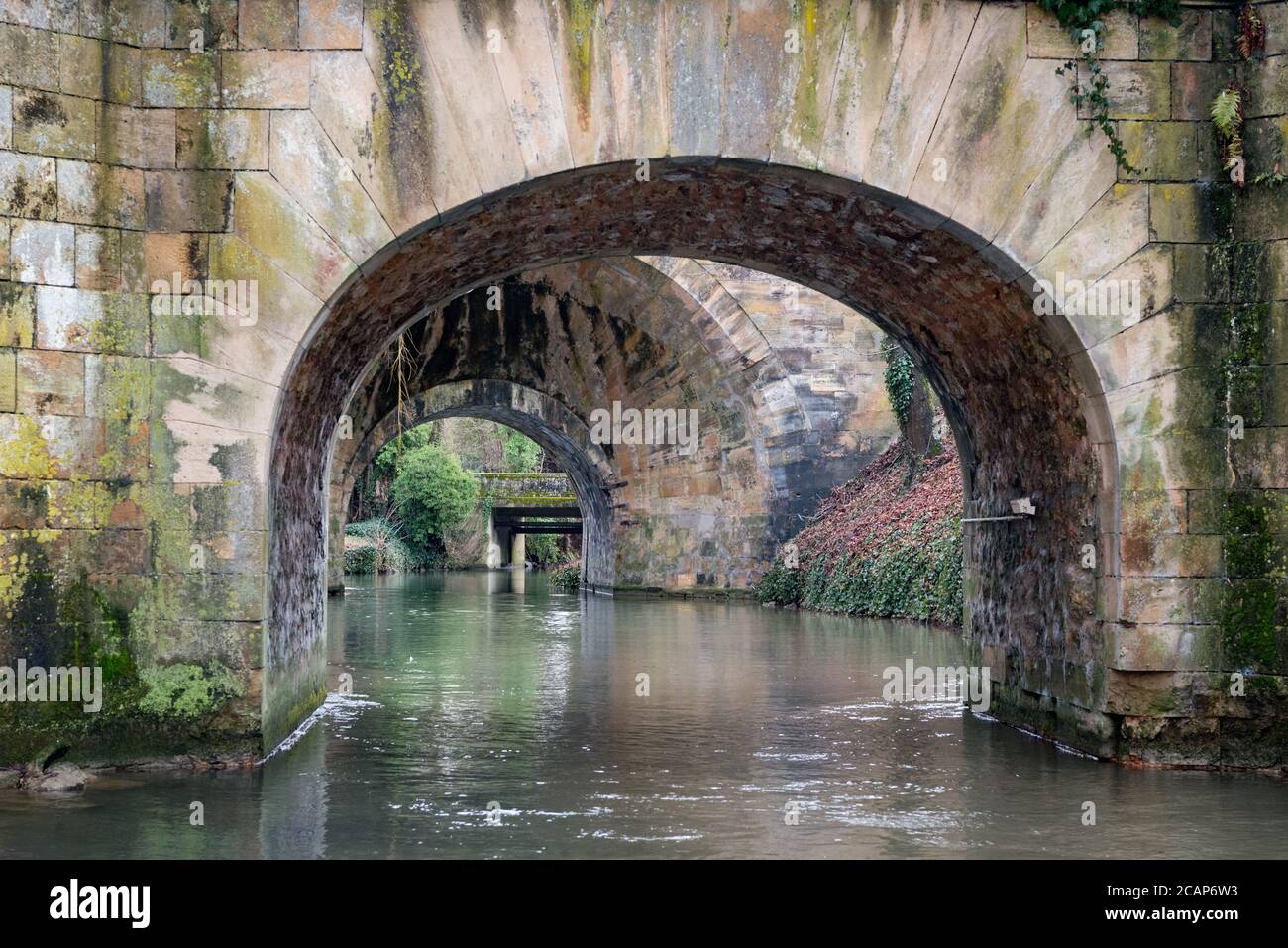 French canals hi-res stock photography and images - Alamy