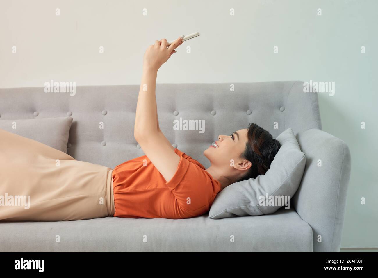 Korean messaging hi-res stock photography and images - Alamy