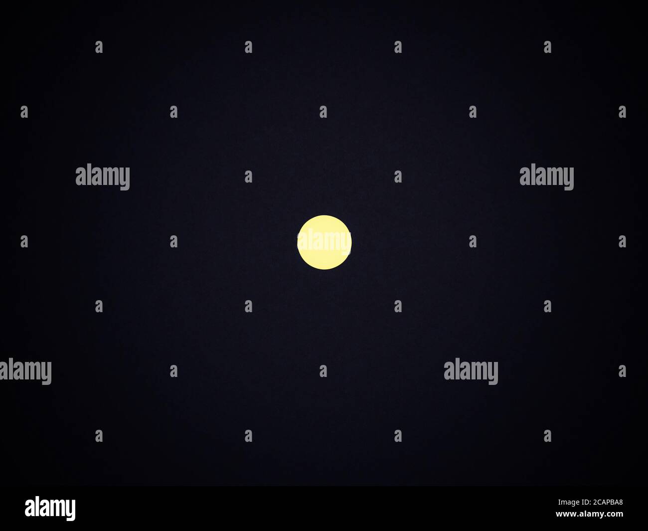 Full moon glowing in dark night Stock Photo - Alamy