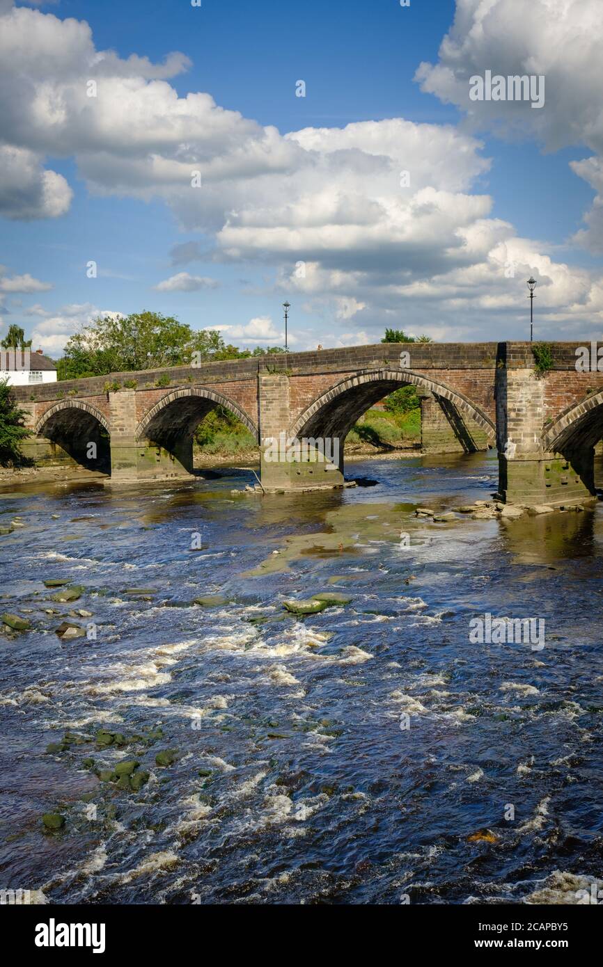 The Old Penwortham Bridge over the River Ribble at Preston in ...
