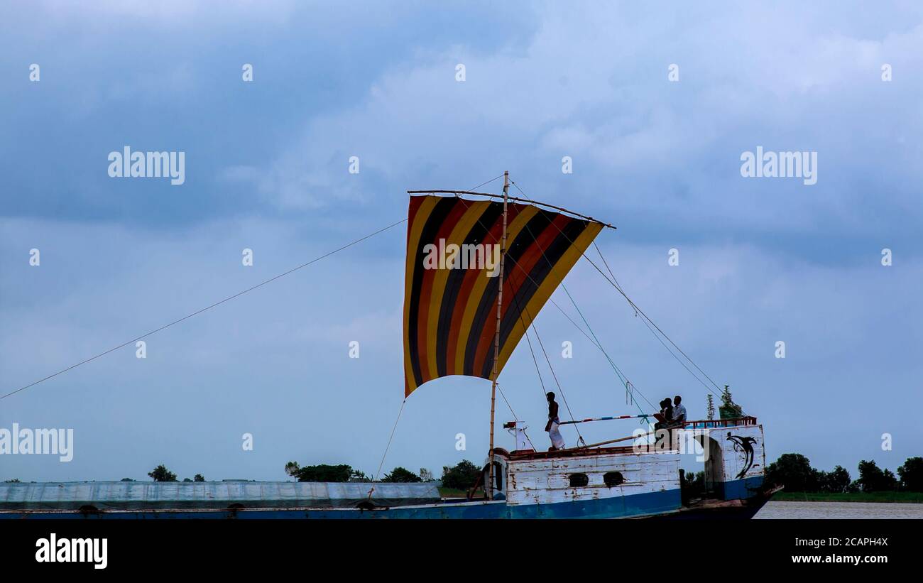 Sunshine landscape boat hi-res stock photography and images - Alamy