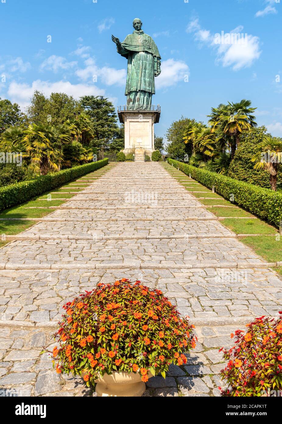 San carlo borromeo statue arona hi-res stock photography and images - Alamy