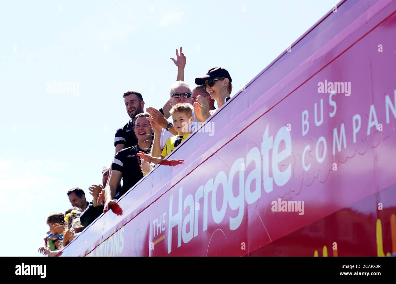 Open top bus tour around harrogate hi-res stock photography and images ...