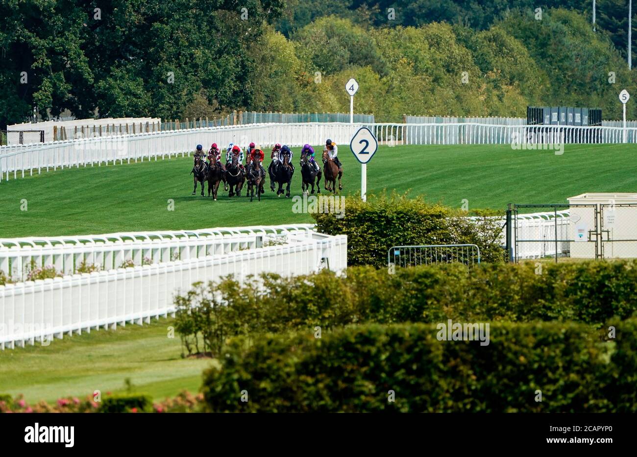 Horse racing furlong marker hi-res stock photography and images - Alamy