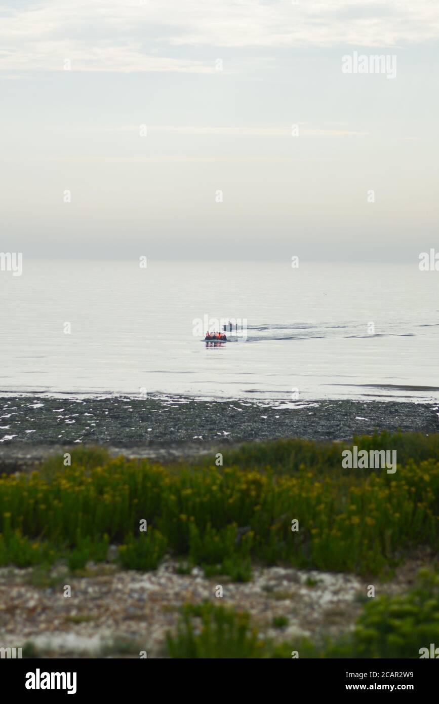 Migrants dover boat hi-res stock photography and images - Alamy