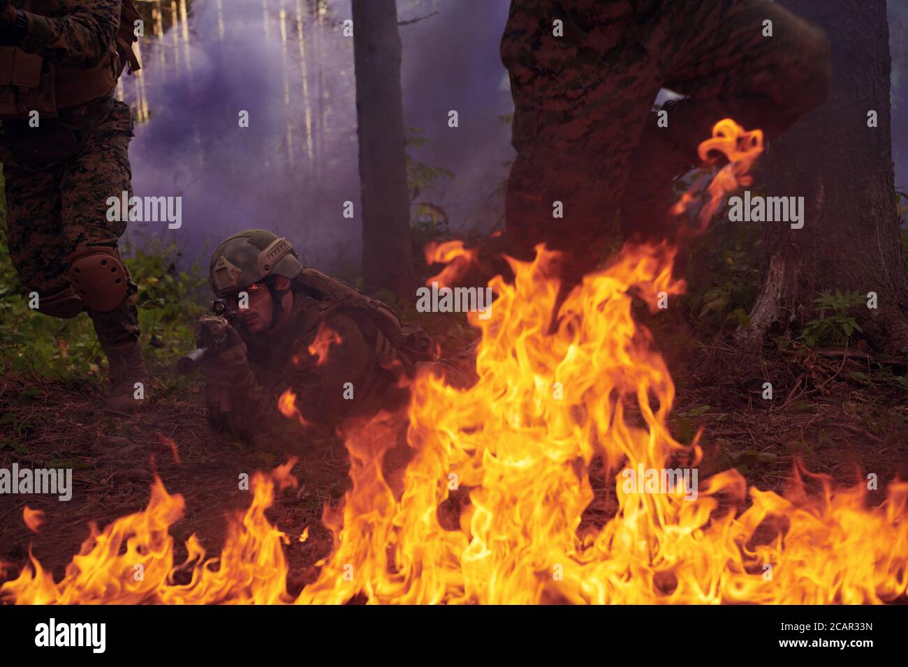 Modern warfare Soldiers Squad Running as Team in Battle Formation Stock ...