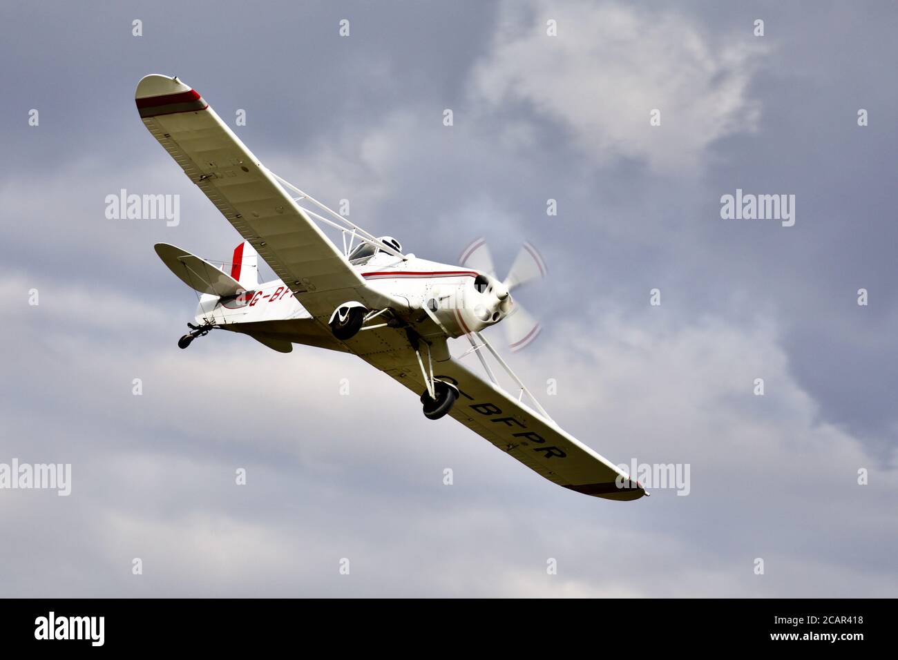Piper PA-25-235 Pawnee (G-BFPR) performing at Shuttleworth Drive-in ...