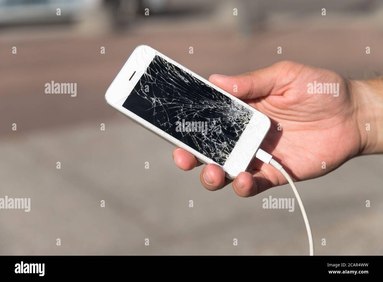 Drop screen hi-res stock photography and images - Alamy