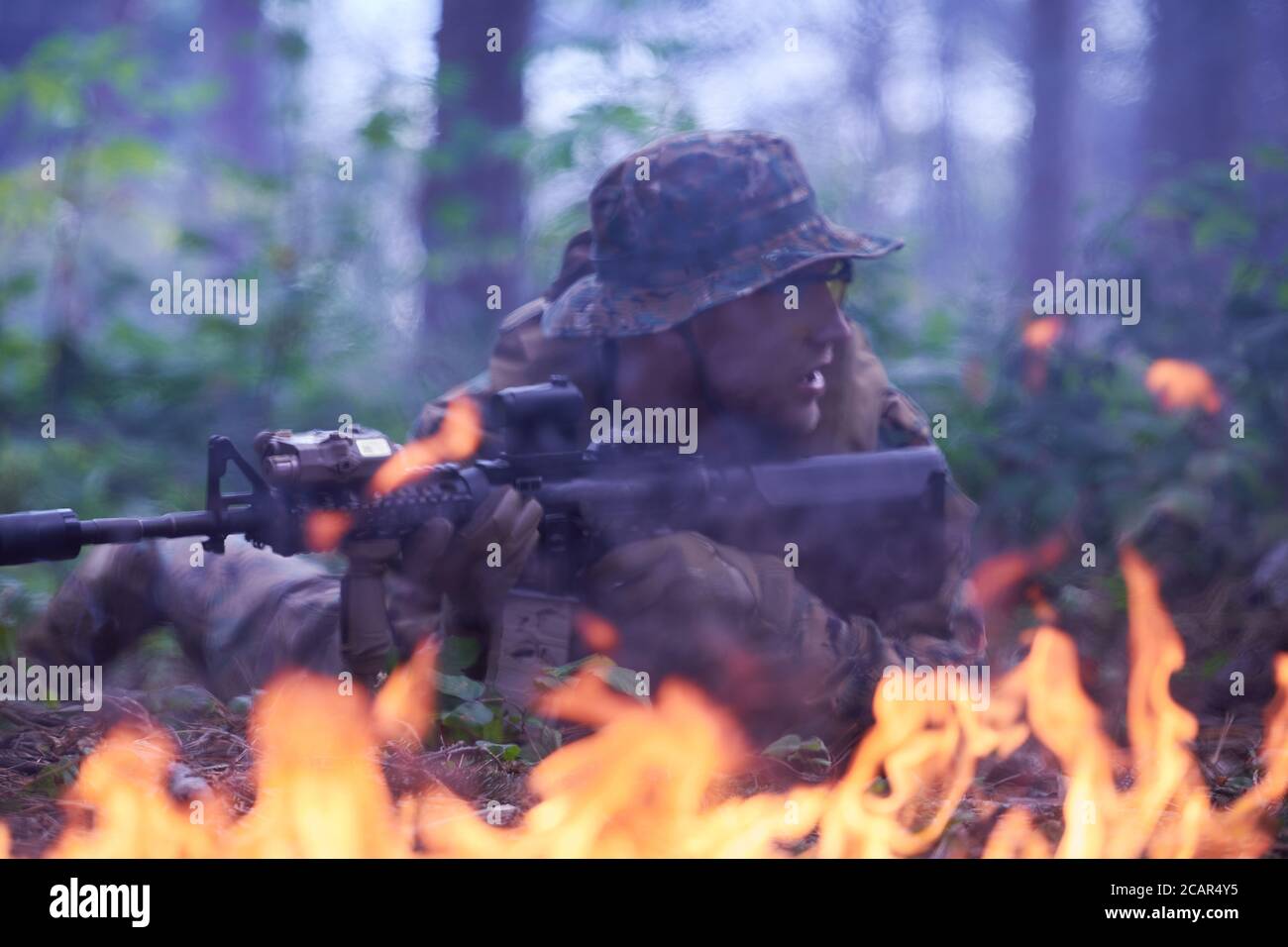 modern warfare soldier in action combat Stock Photo - Alamy