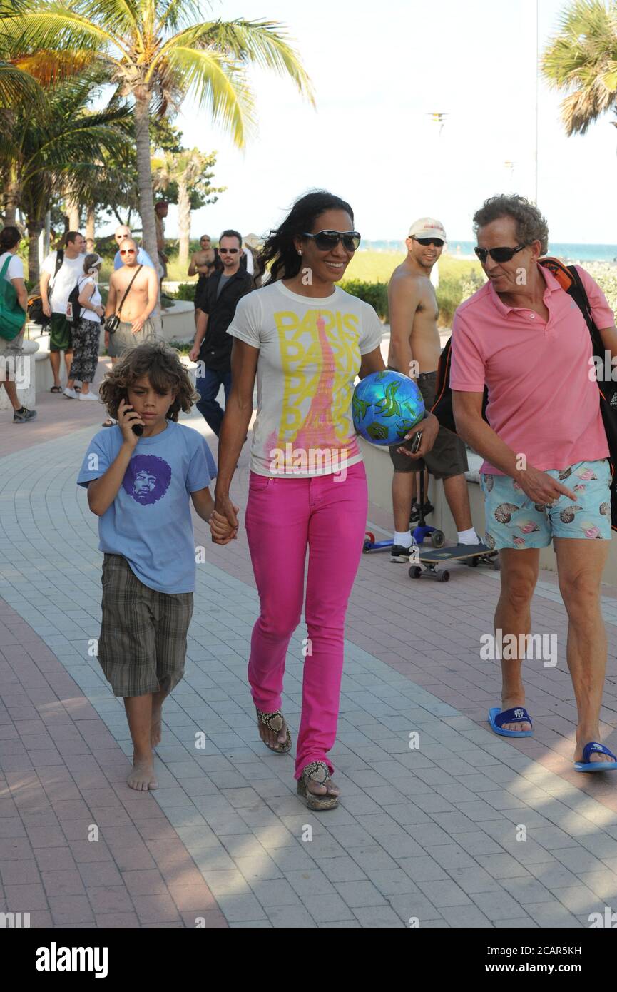 Barbara feltus and noah becker hi-res stock photography and images - Alamy