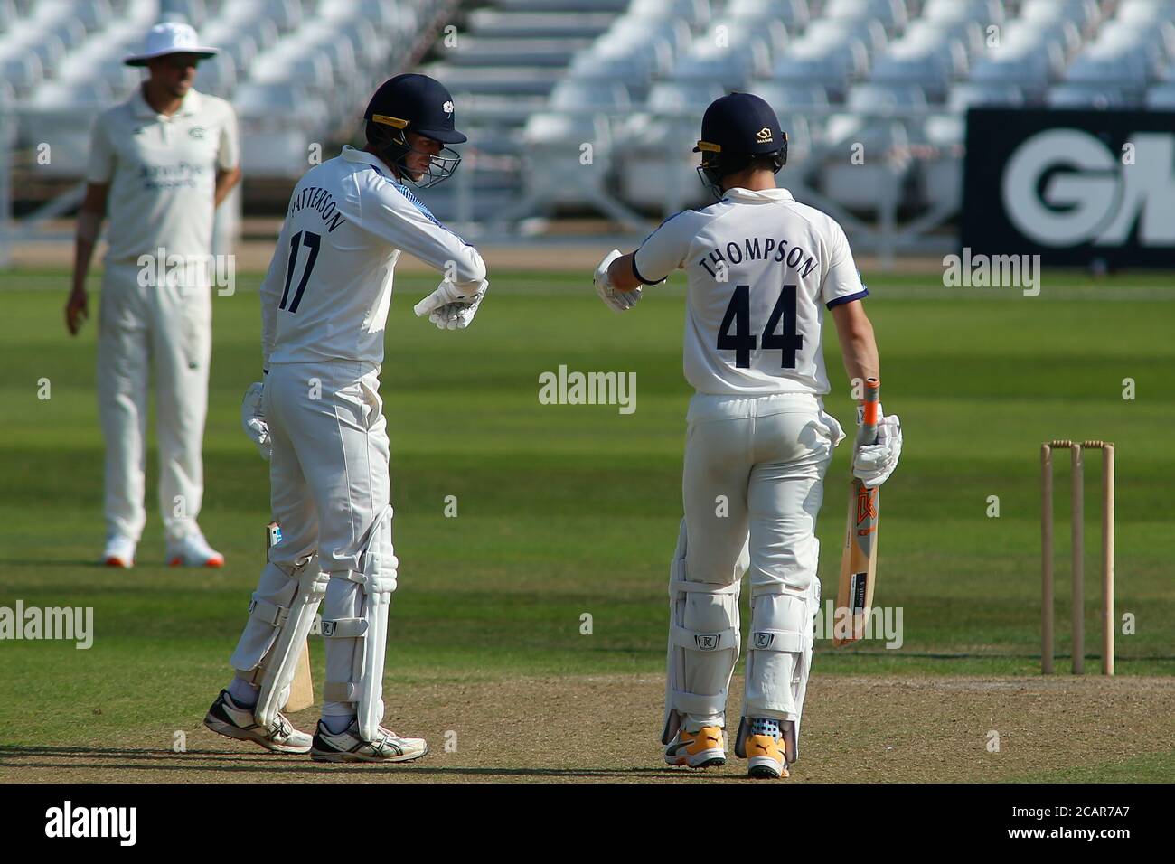 Nottinghamshire county cricket team hi-res stock photography and images ...