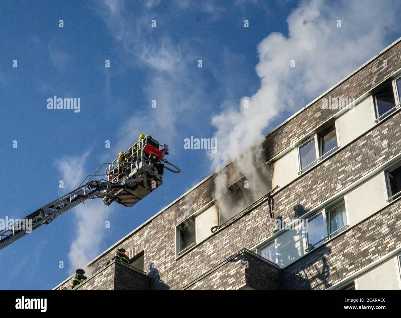 Hamburg, Germany. 08th Aug, 2020. The fire department extinguishes a ...