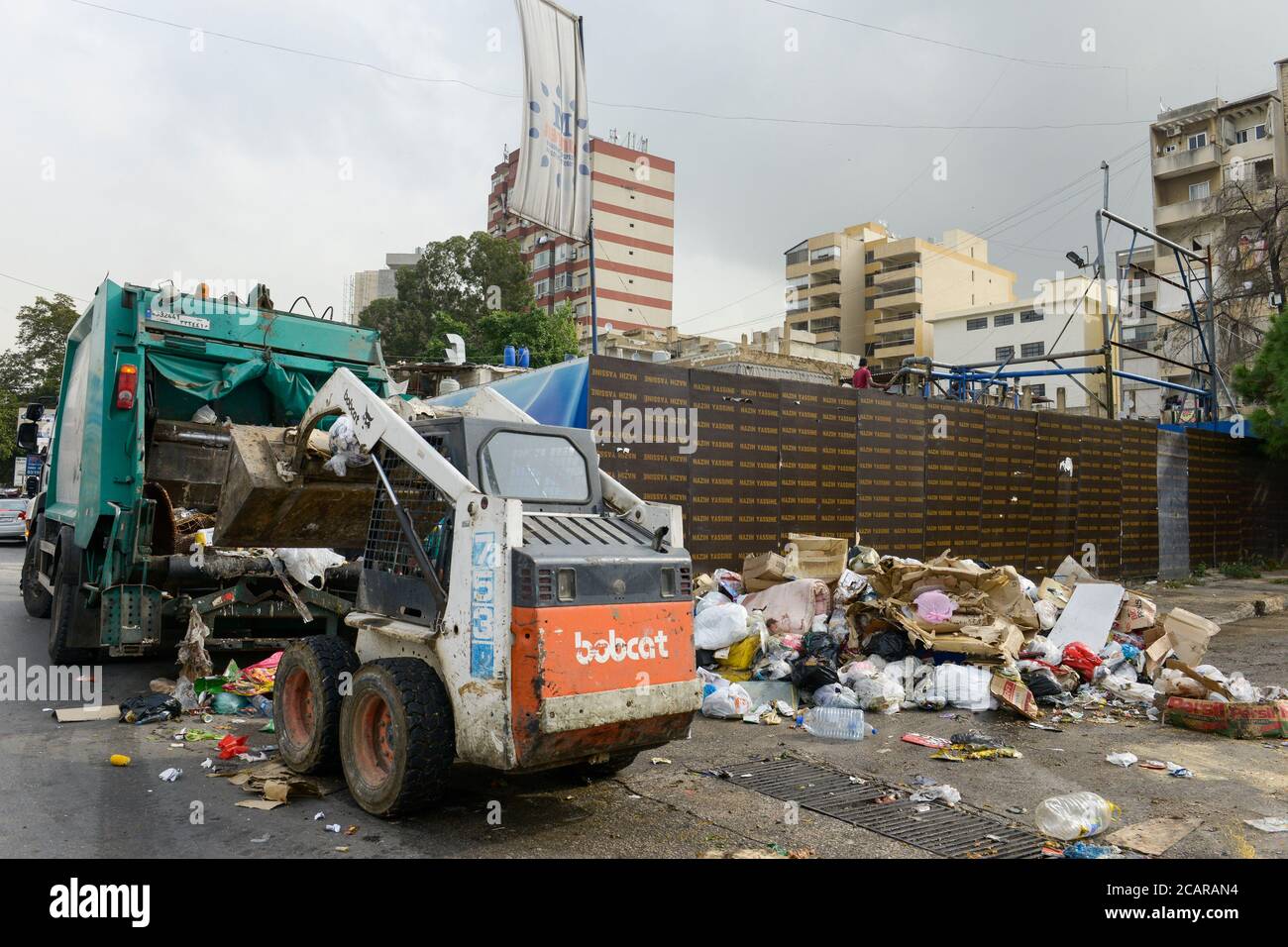 LEBANON, Beirut, for 3 weeks the waste is not collected / LIBANON ...