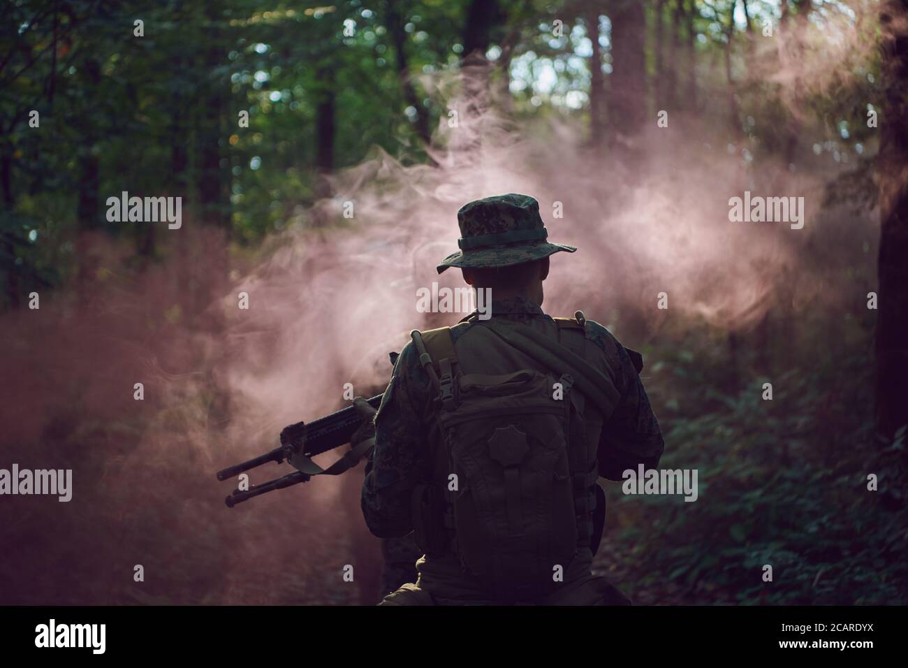 Modern warfare Soldiers Squad Running as Team in Battle Formation Stock ...