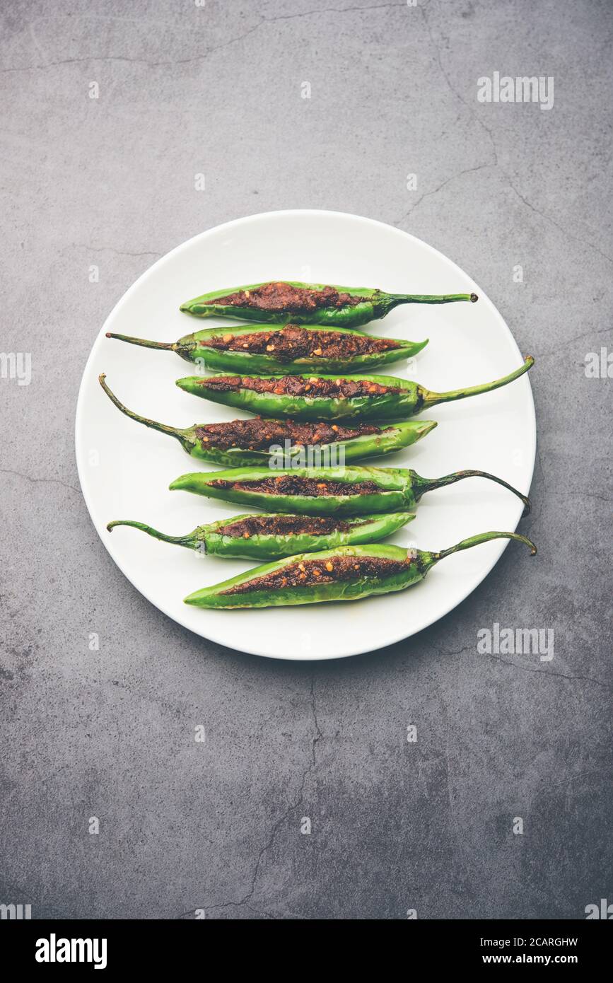 Stuffed green chillies hi-res stock photography and images - Alamy