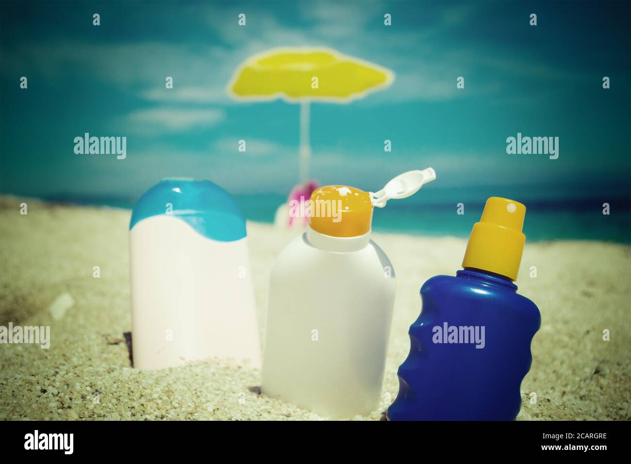 Sun tan lotion vintage hi-res stock photography and images - Alamy