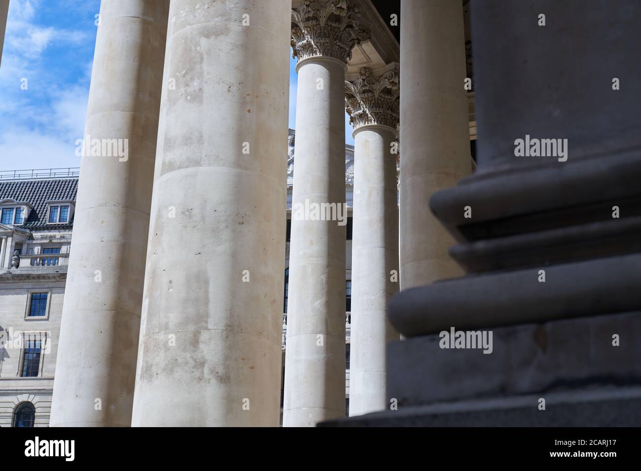 London stone columns hi-res stock photography and images - Alamy