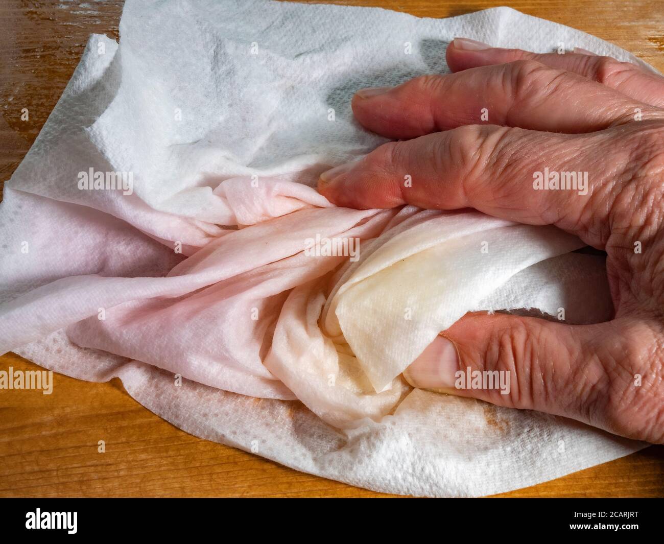 Wiping paper towel hi-res stock photography and images - Alamy