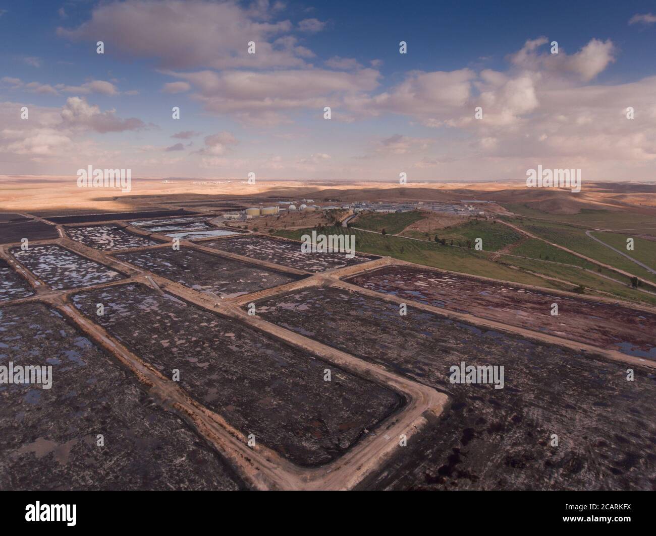 Sludge pits hi-res stock photography and images - Alamy