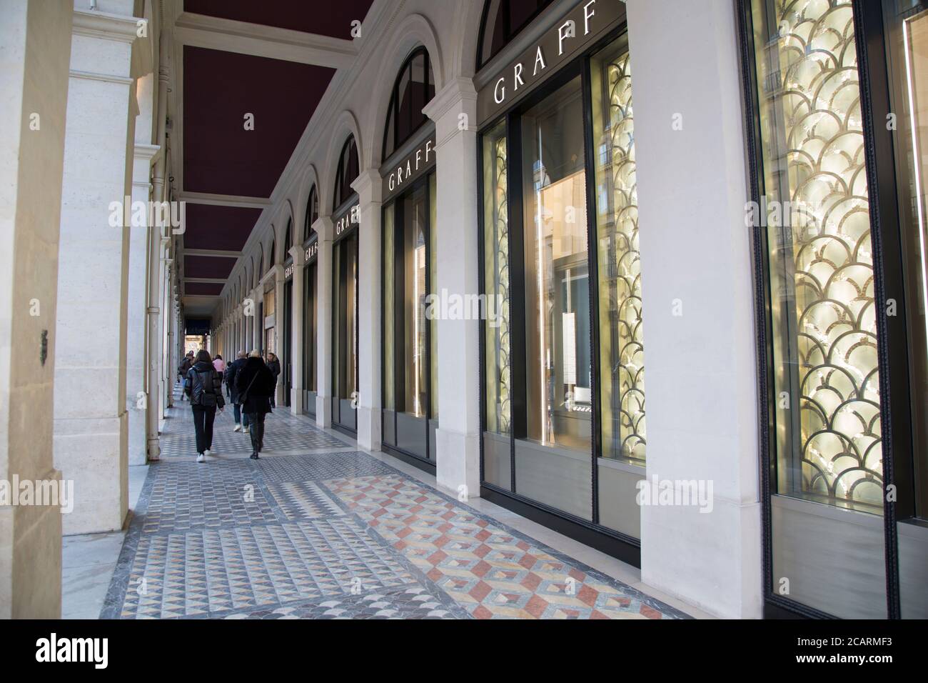 Paris graff hi-res stock photography and images - Alamy