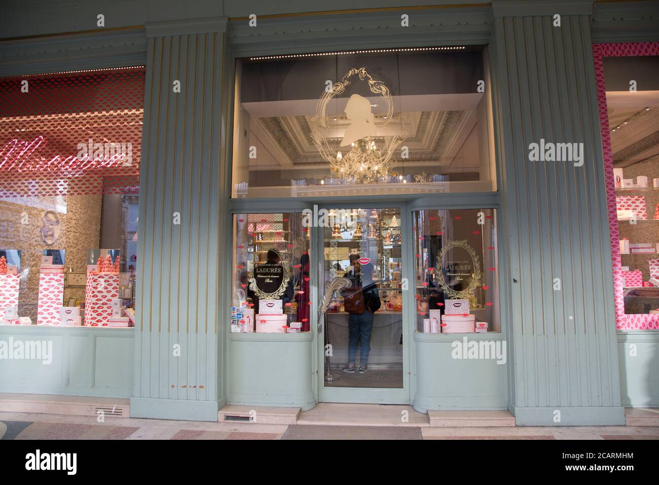 Laduree shop window hi-res stock photography and images - Alamy