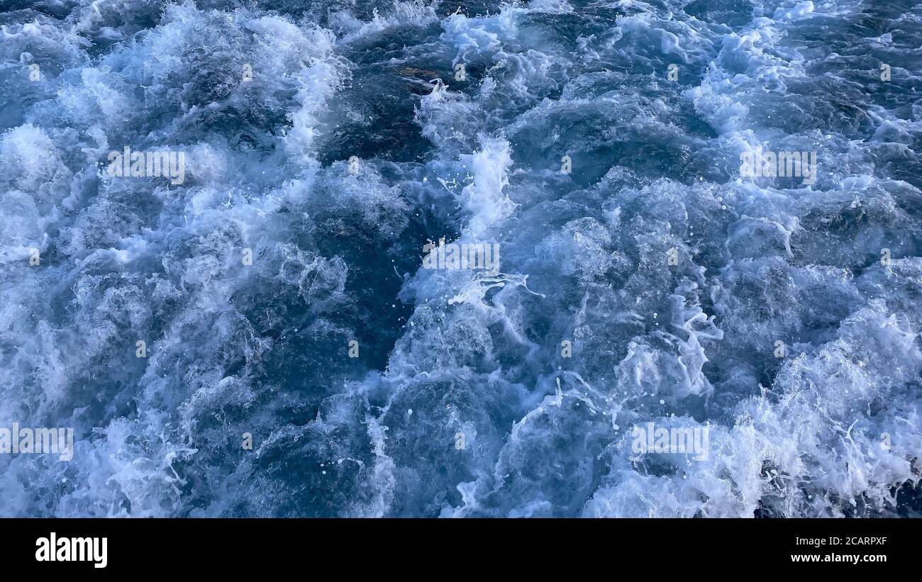 Seawater motion hi-res stock photography and images - Alamy