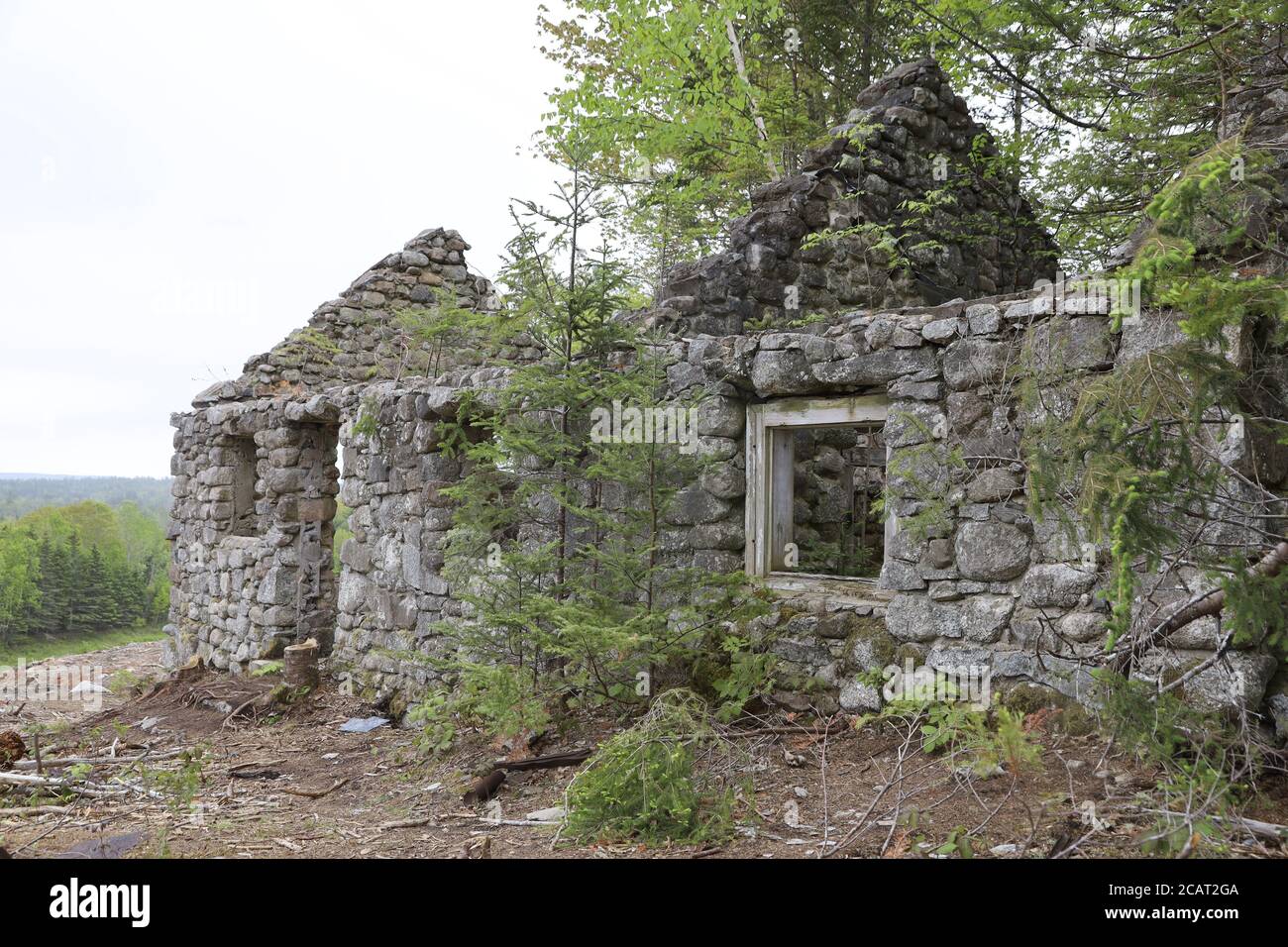 Old stone house, ruins of an abandoned lodge Stock Photo - Alamy