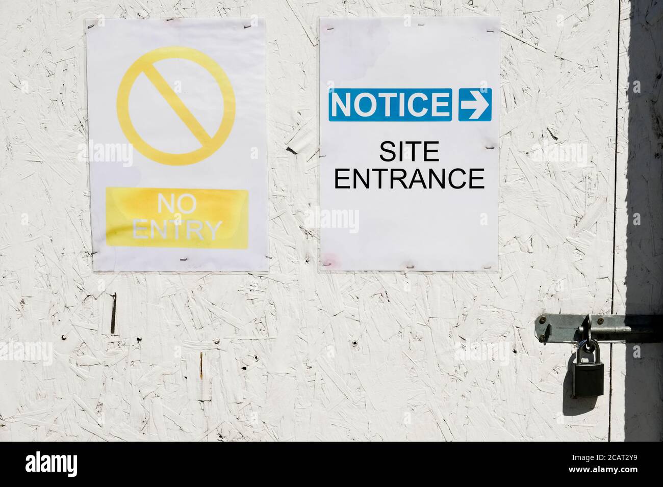 Construction site gate entrance hi-res stock photography and images - Alamy