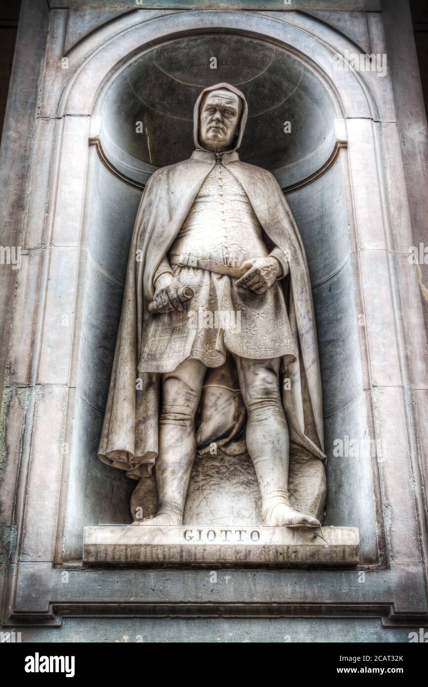 Giotto statue in Uffizi Gallery in Florence, Italy Stock Photo - Alamy