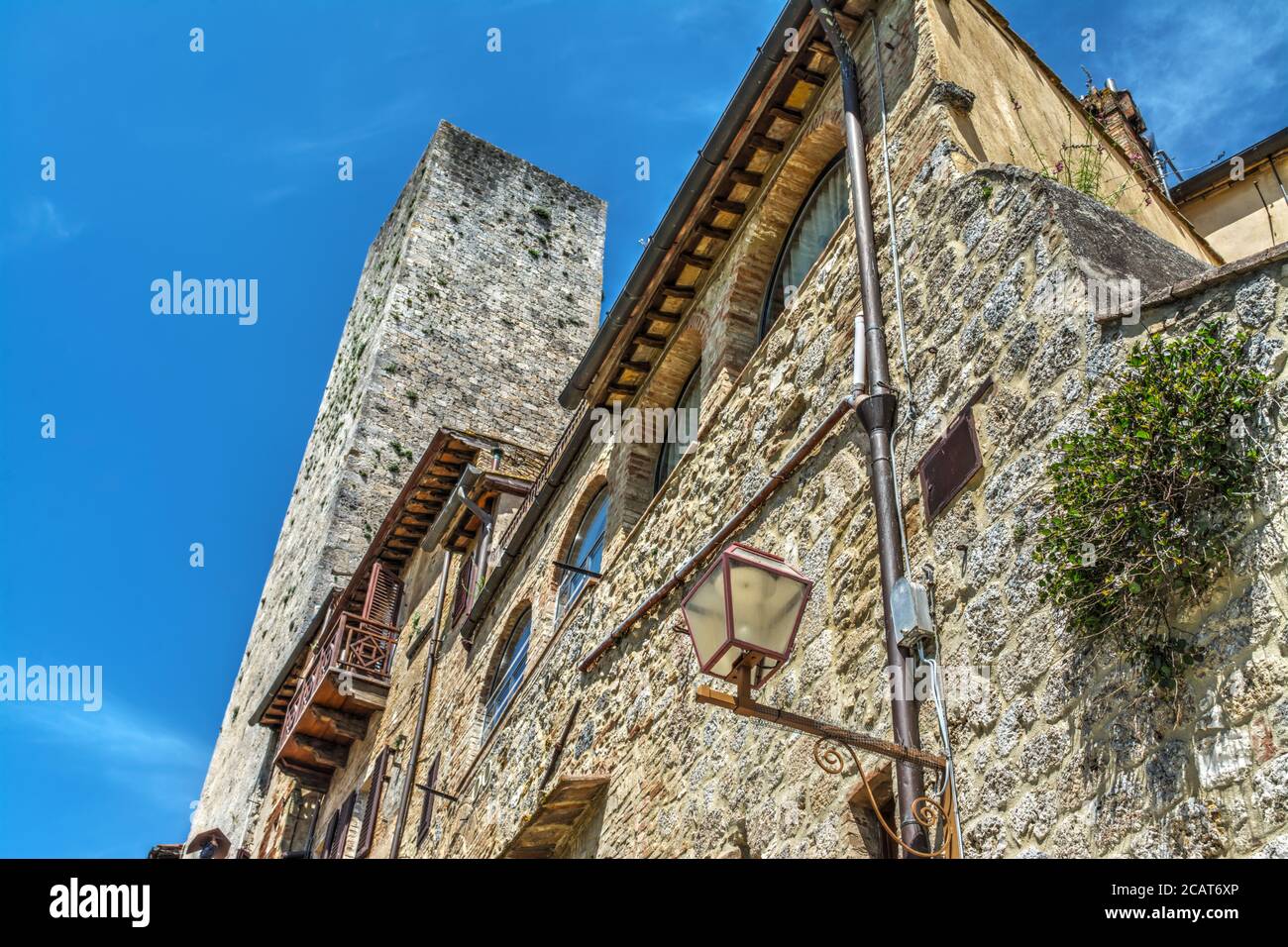building and tower in San Gimignano, Italy Stock Photo - Alamy