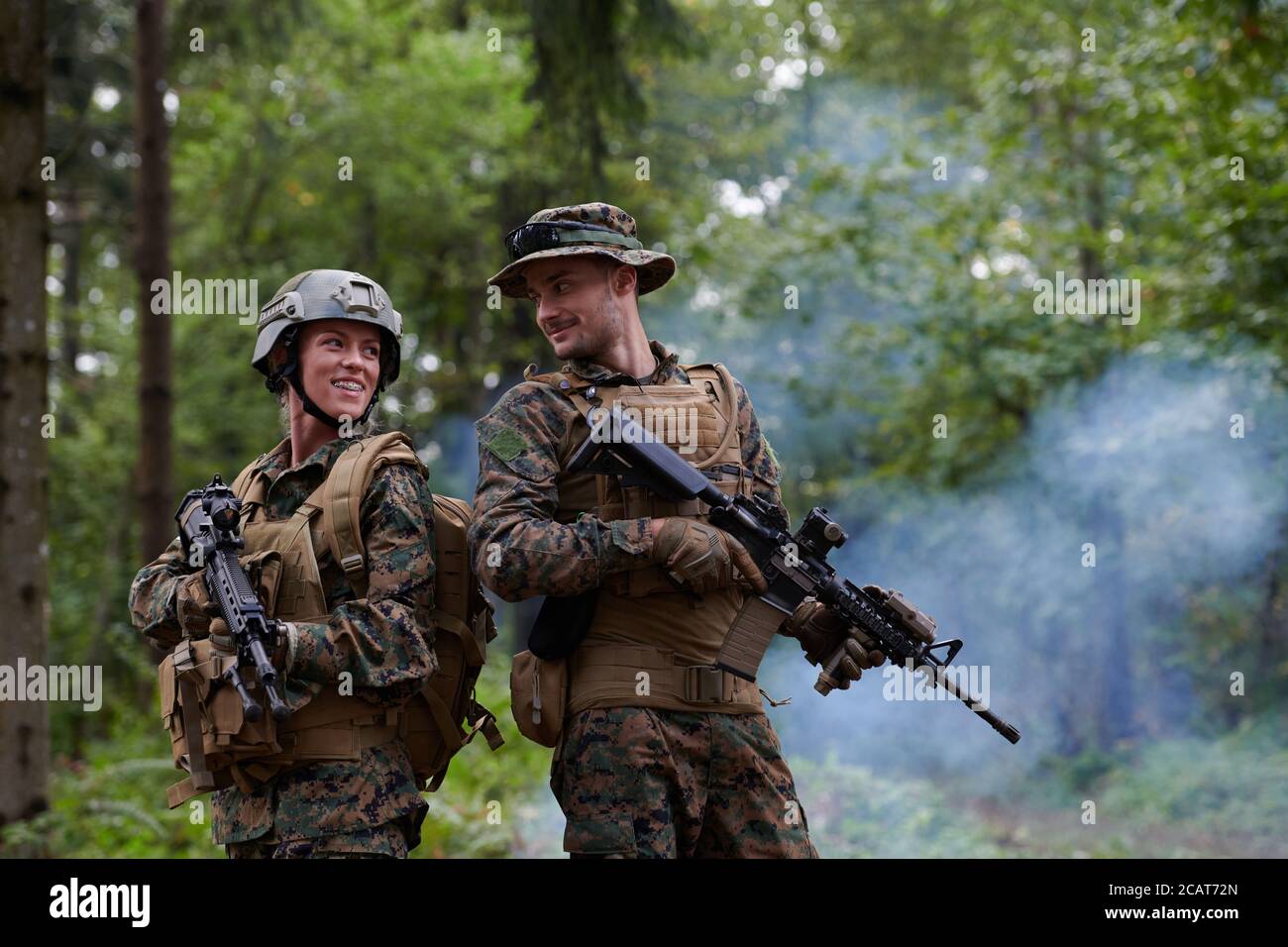 Army soldier military walking smoke hi-res stock photography and images ...