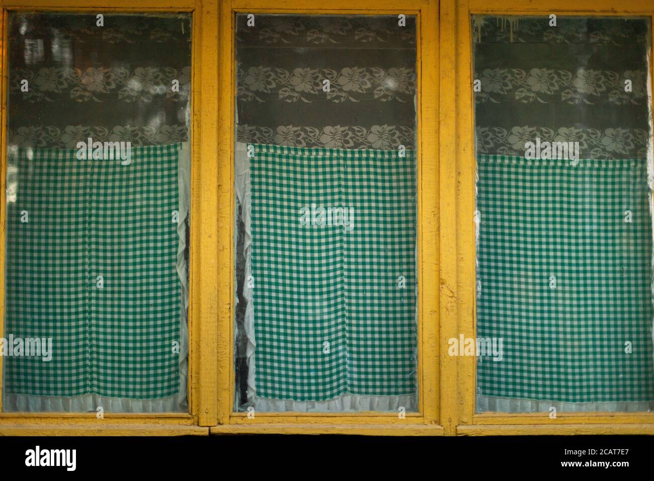Checkered windows hi-res stock photography and images - Alamy