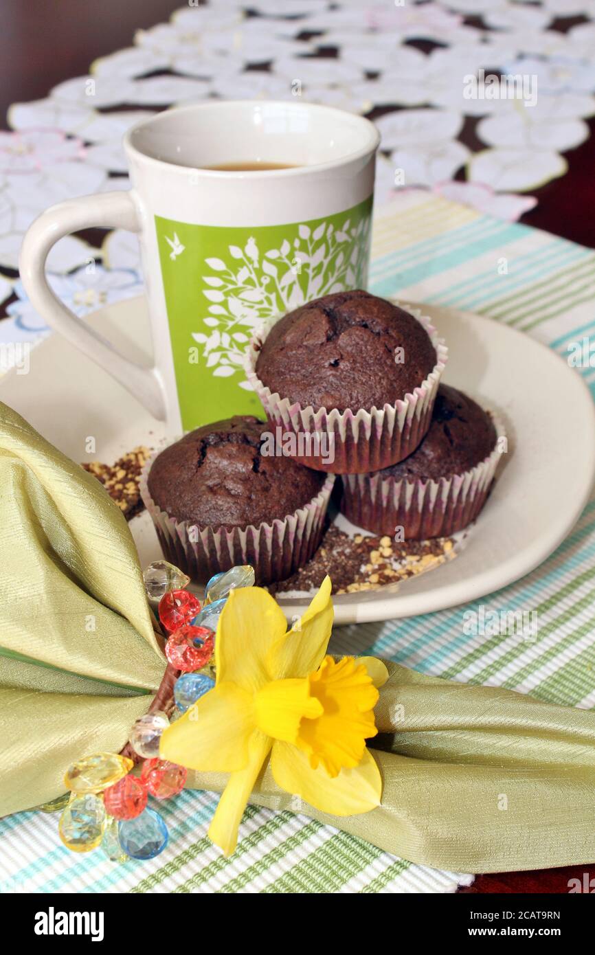 Chocolate muffins and coffee Stock Photo - Alamy