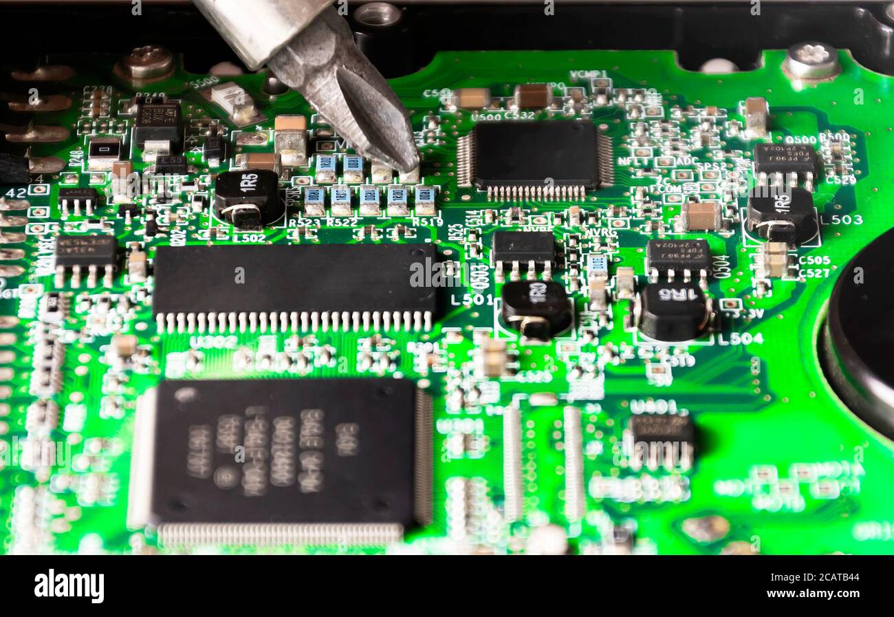 repairing a printed circuit board. Micro technology and repairs ...