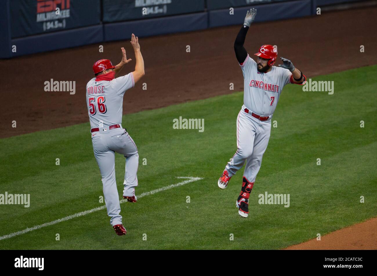 Rounding third base hi-res stock photography and images - Alamy