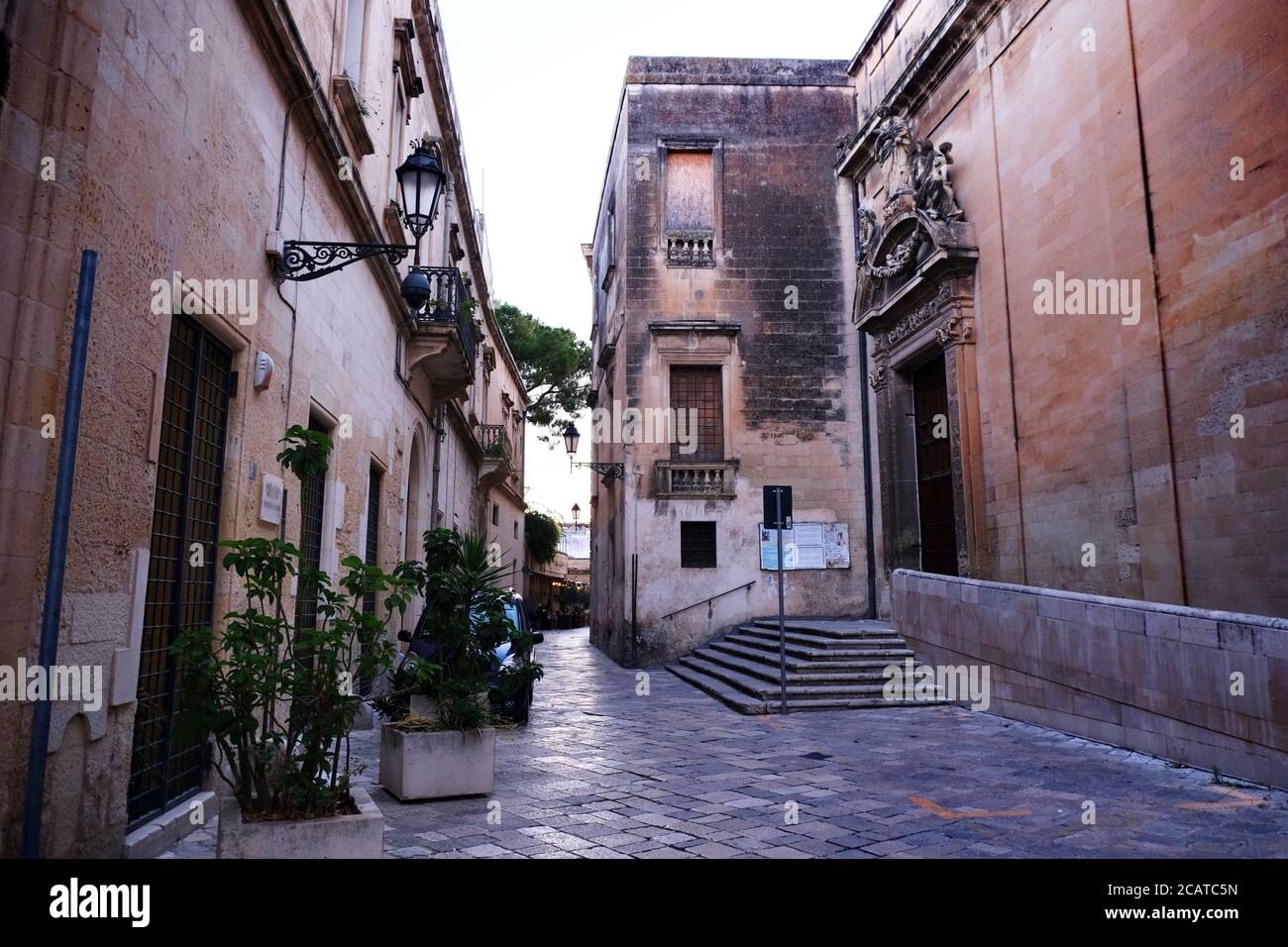Lecce centro storico hi-res stock photography and images - Alamy