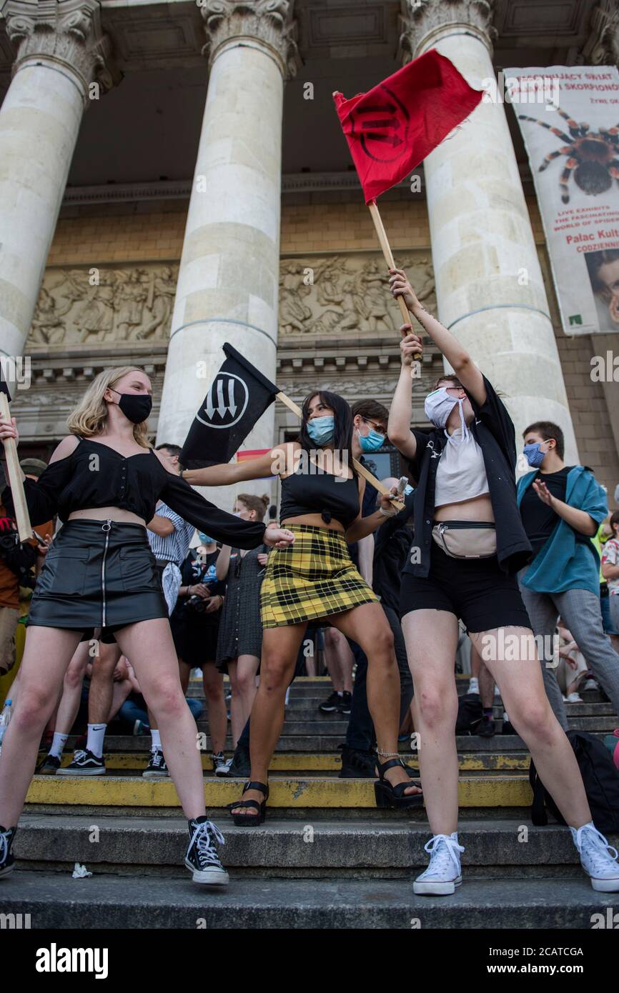 Antifa flags hi-res stock photography and images - Alamy