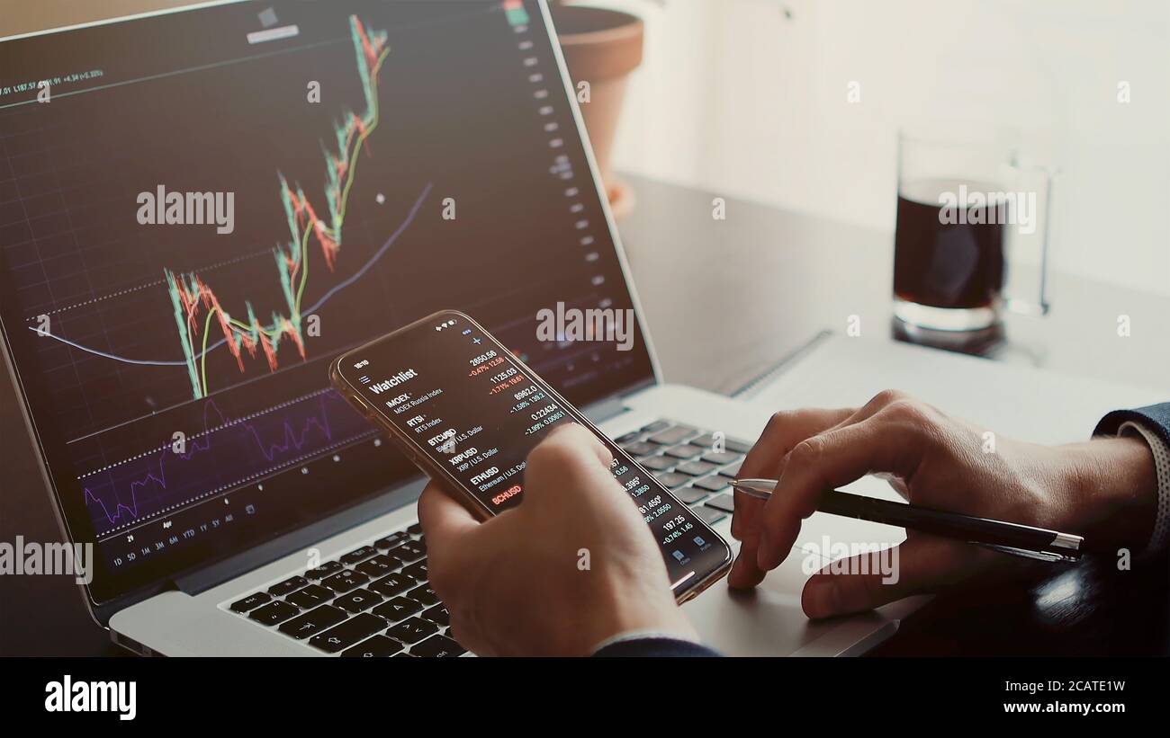 Spot trading hi-res stock photography and images - Alamy