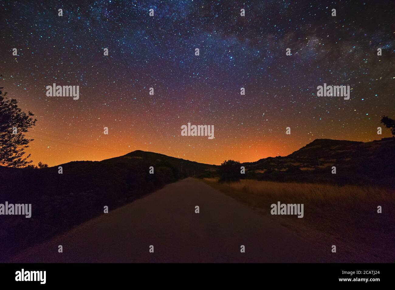 Night sky observatory italy hi-res stock photography and images - Alamy
