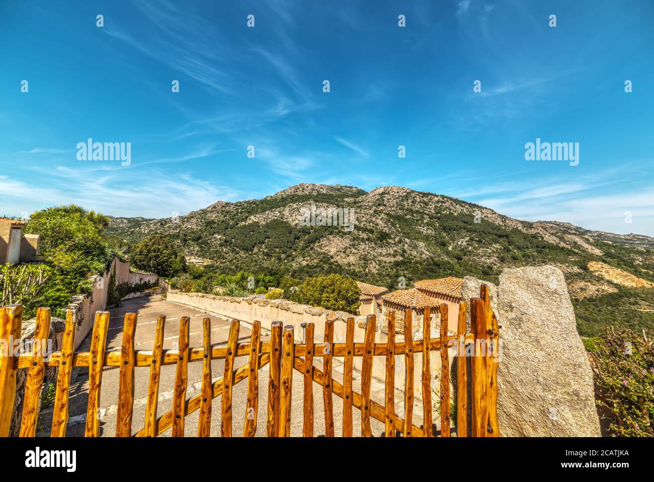 wooden gate of a rustic house in Italy Stock Photo - Alamy