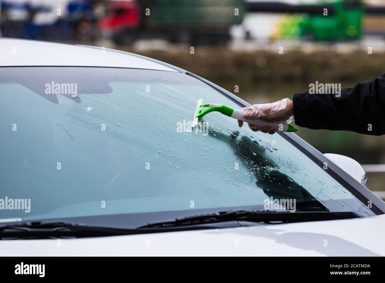 Self cleaning window hi-res stock photography and images - Alamy